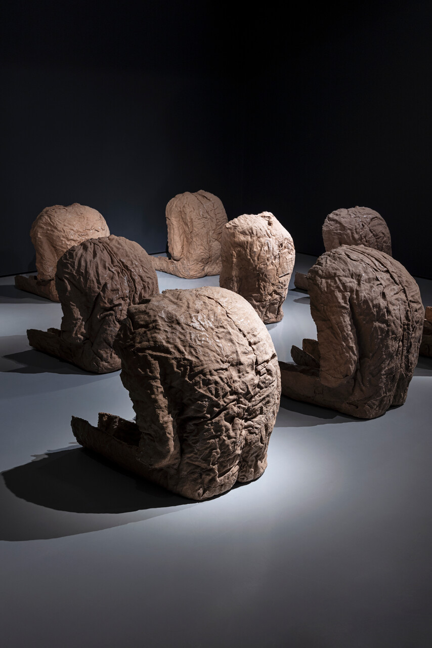Magdalena Abakanowicz - Everything is made of fiber | TextielMuseum ...